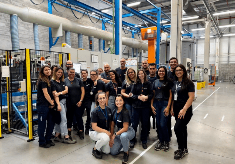 Contact - Mecachrome